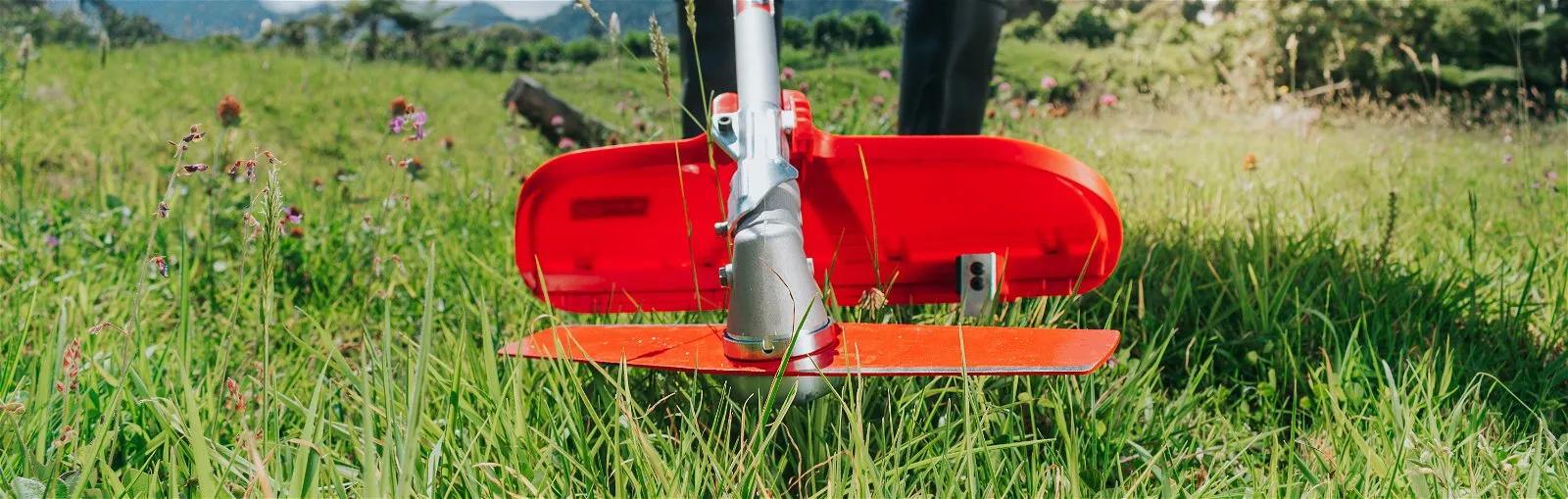 Guadaña con cuchilla: Esenciales del campo